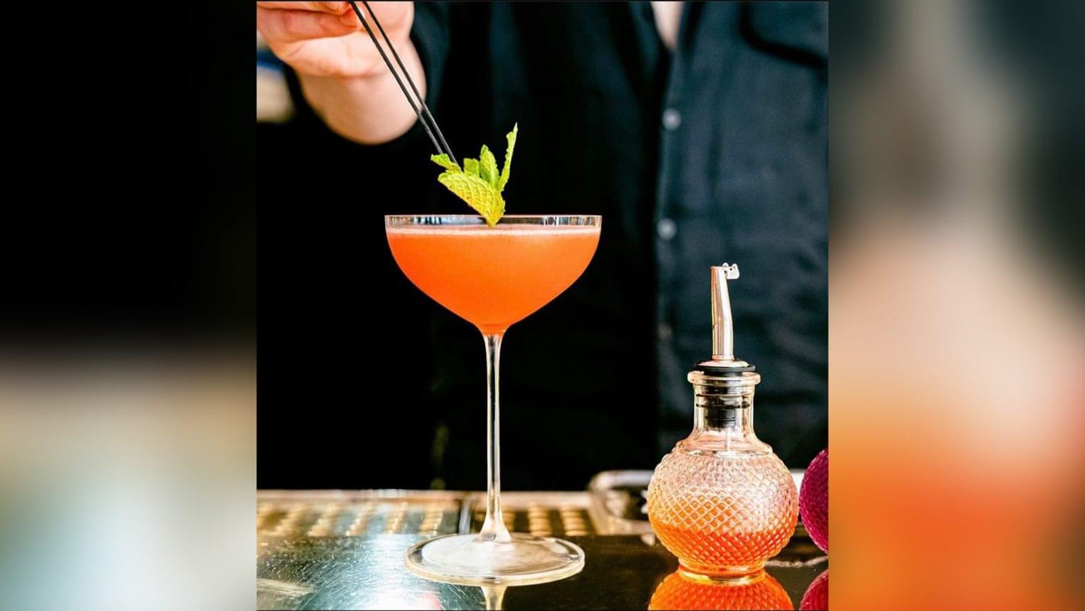 ’90s Nostalgia Fuels This Cosmo Riff | SevenFifty Daily