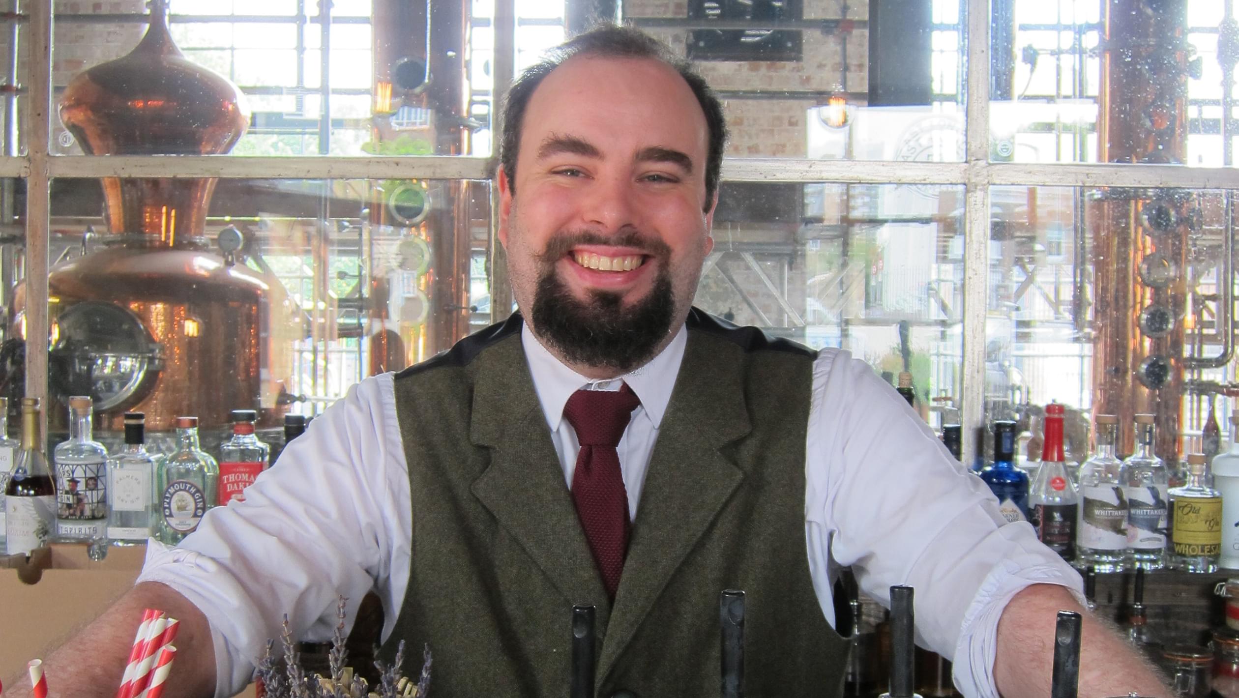The Science of Botanical Extraction in Gin Distillation | SevenFifty Daily