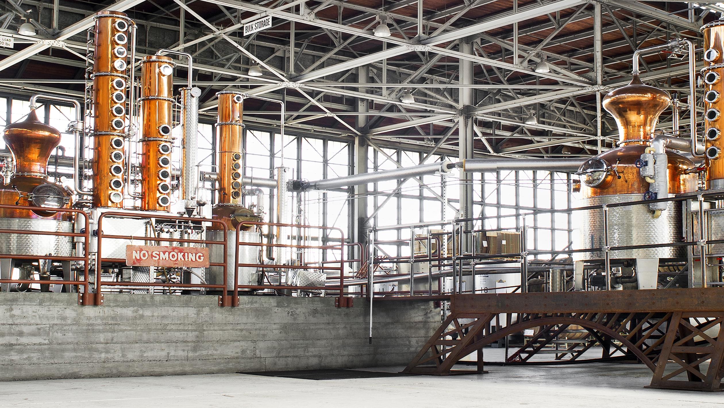 The Science of Botanical Extraction in Gin Distillation | SevenFifty Daily